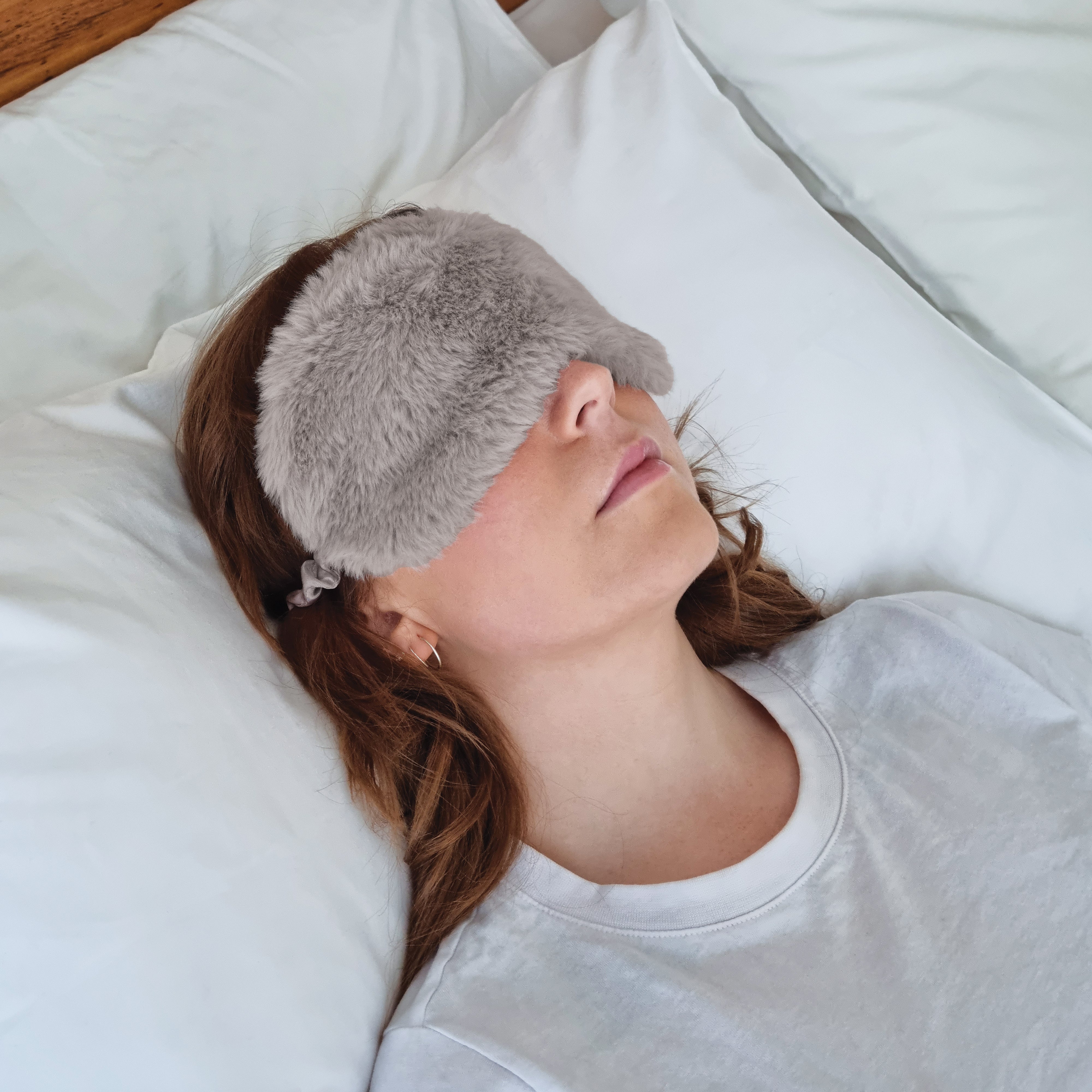 Holly Super Soft Eye Mask 20x10cm Dove – CDSI PTY LTD (trading as J.Elliot)